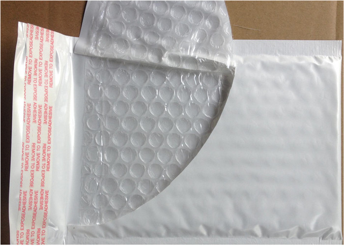 Secure Sealed Bubble Lined Poly Mailers , Express Delivery Bubble ...